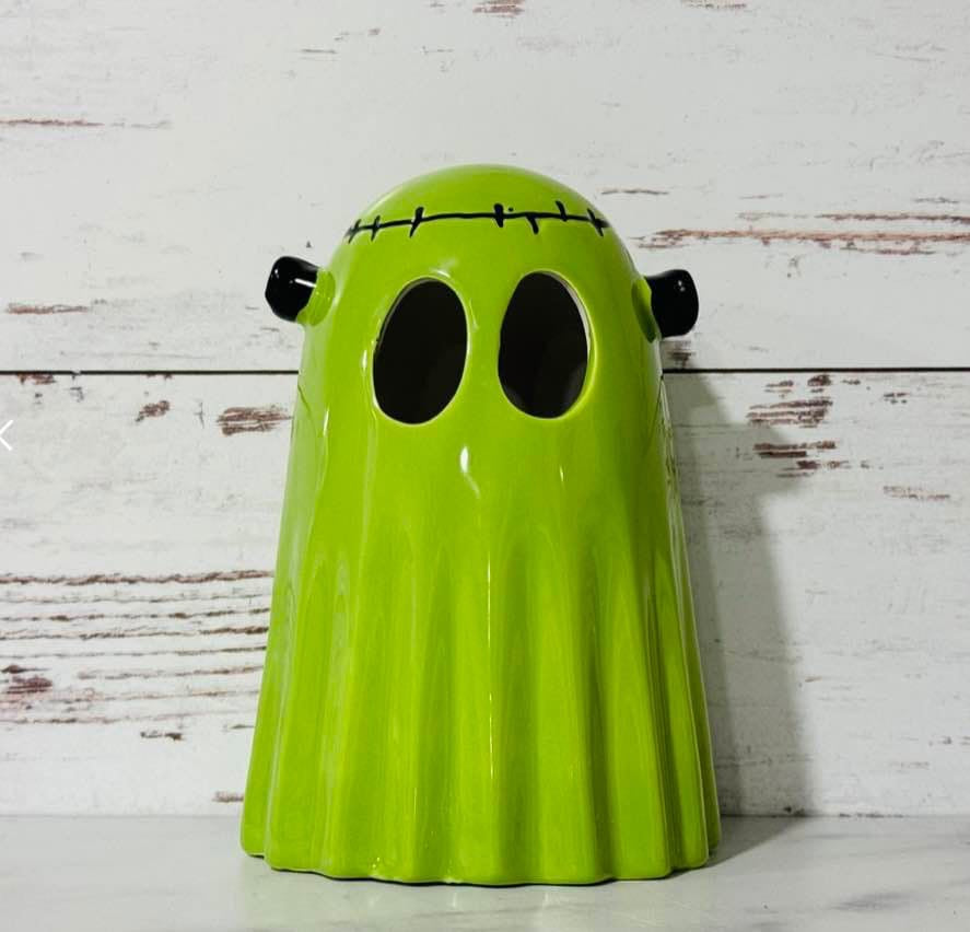 Ghost Frank – American Seasonal Home